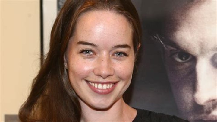 Anna Popplewell Net Worth: Know About Her Husband, Measurements, Height ...