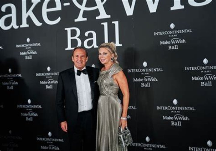 Peter Cancro Wife, Wiki, Bio, Age, Net Worth, First Wife, Daughter ...